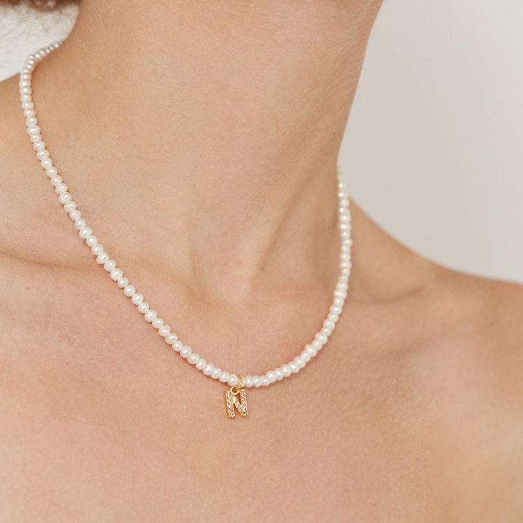 Colar Letras Pérola - Misha por Mica Rocha