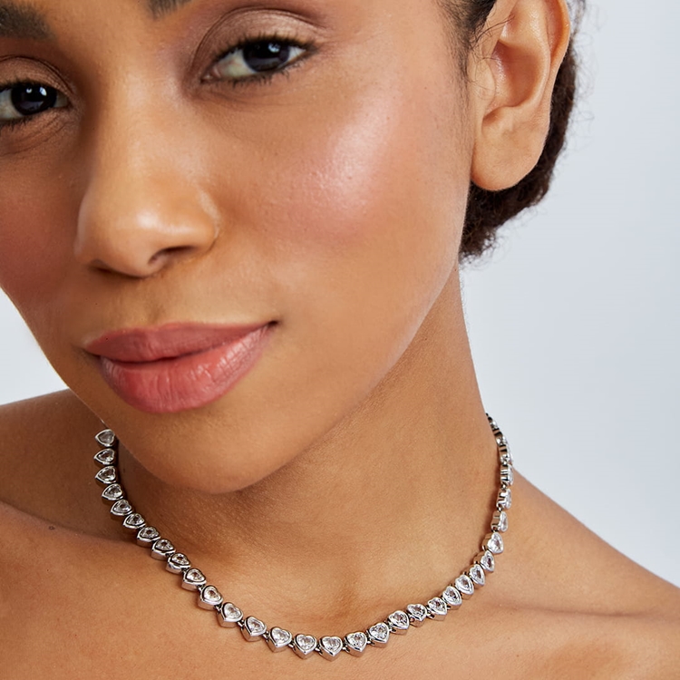 Colar Riviera Cravejada de Zircônias Coração Liz 40cm - Misha por Mica ...